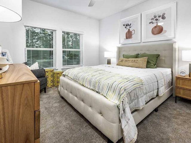 Residences at Markets West 3 Bedroom Apartment for Rent at 7400 Sw 13th Rd, Gainesville, FL 32607