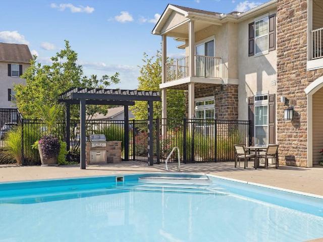 Residences at Central Park 2 Bedroom Apartment for Rent at 800 Ellington Cir, Gahanna, OH 43230