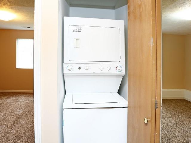 Residences at Fox Pointe 1 Bedroom Apartment for Rent at 10526 Fort Plz, Omaha, NE 68134