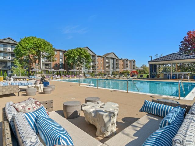 Residences at Lakeside