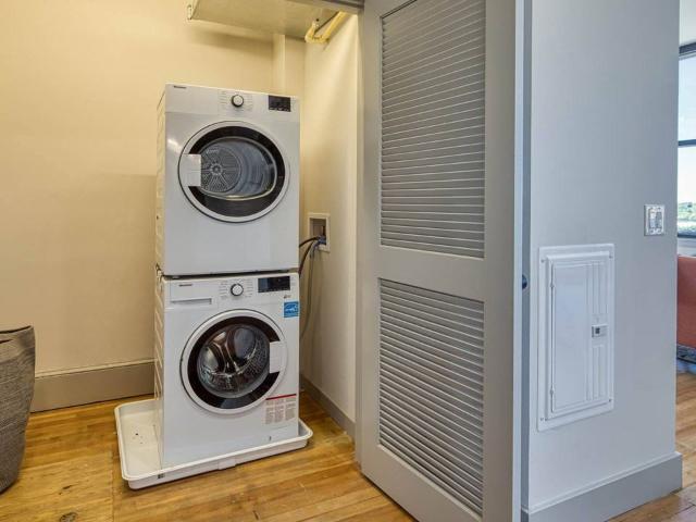 Residences at Richmond Trust 1 Bedroom Apartment for Rent at 629 E Main St, Richmond, VA 23219 City Center