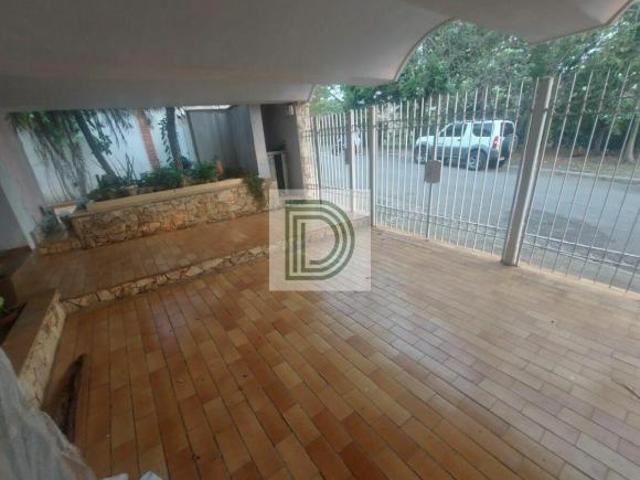 Residência na Vila São Francisco 320 m² útil, terreno 12 x 23