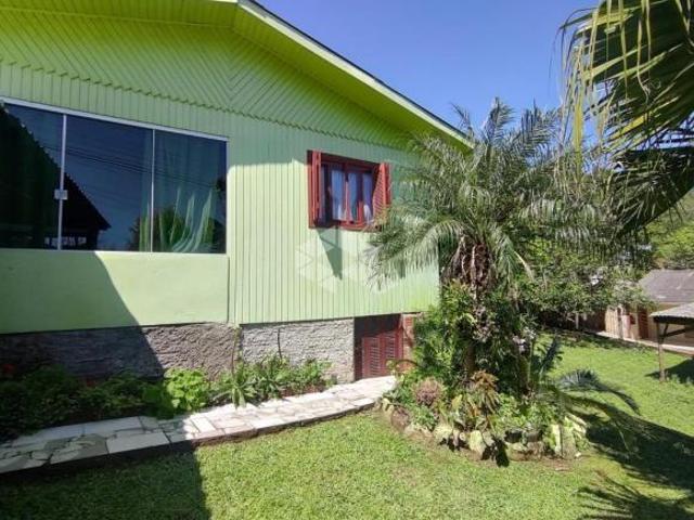 Residência no bairro Feldmann Lindolfo Collor