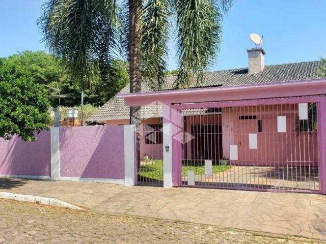 Residência no bairro Portal da Serra Dois Irmãos