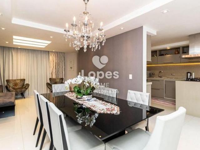 Residência no Boqueirão, 5 quartos, 8 vagas e terreno de 600m2