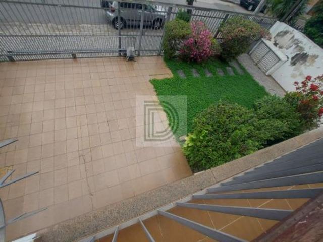 Residência no City Butantã 4 dormitórios, 2 suítes, salão de festas, piscina