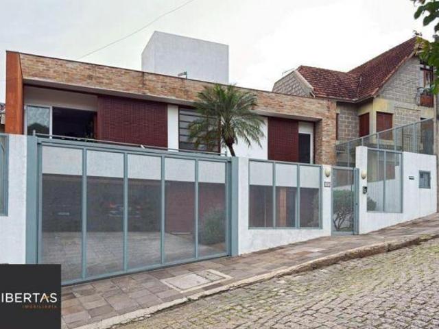 Residência, ótimo padrão com 4 suítes nos altos do Jardim Isabel, com vista pere