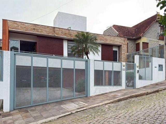 Residência, ótimo padrão com 4 suítes nos altos do Jardim Isabel, com vista pere