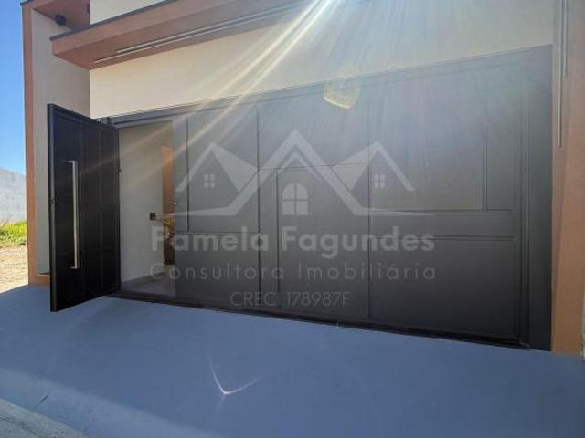 Residência à venda em Bragança Paulista SP 3 quartos, 1 suíte, 2 salas, 2 banheiros, 2 vagas Res