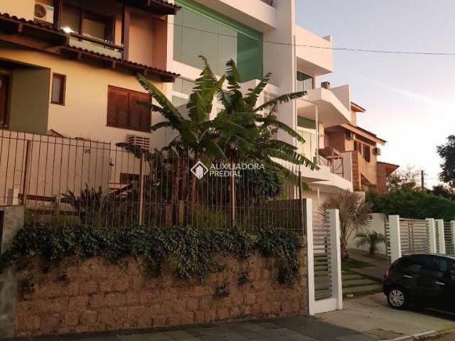 Residência Alto Padr&apos ao no bairro Nonoai