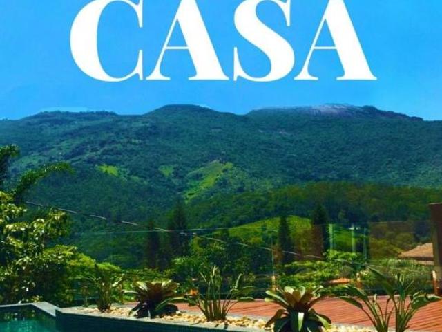 Residência Alto Padrão em condomínio com vista privilegiada para Pedra Grande