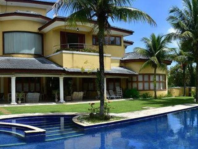 Residência Colonial Á VENDA no Condominio Jardim Acapulco em Guarujá