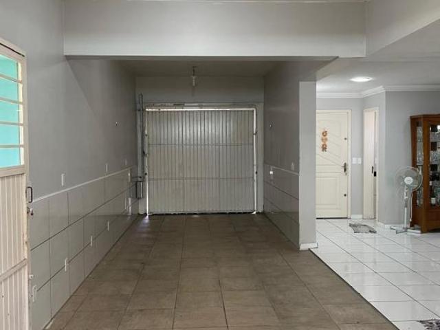 Residência com 4 Dormitório s Bairro Vila Nova