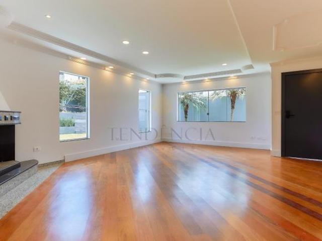 Residência com 5 quartos sendo 5 SUÍTES à venda, 503.49 m2, SANTA FELICIDADE!