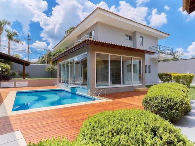 Residência com 5 quartos sendo 5 SUÍTES à venda, 503.49 m2, SANTA FELICIDADE
