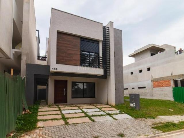 Residência com 3 dormitórios à venda no bairro Santa Cândida Curitiba/PR