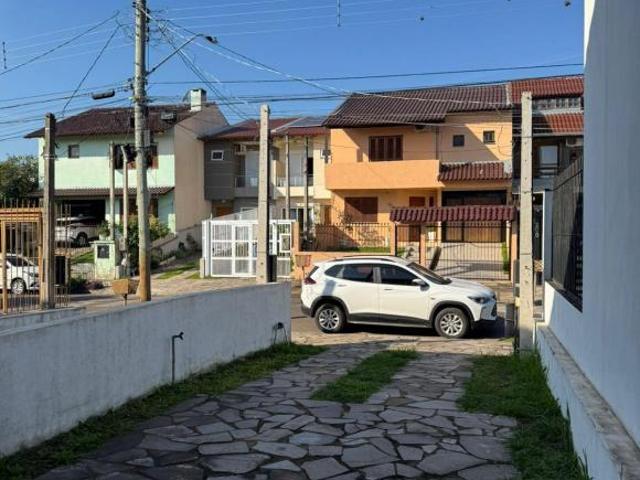 Residência com 3 suítes no caminhos do sol