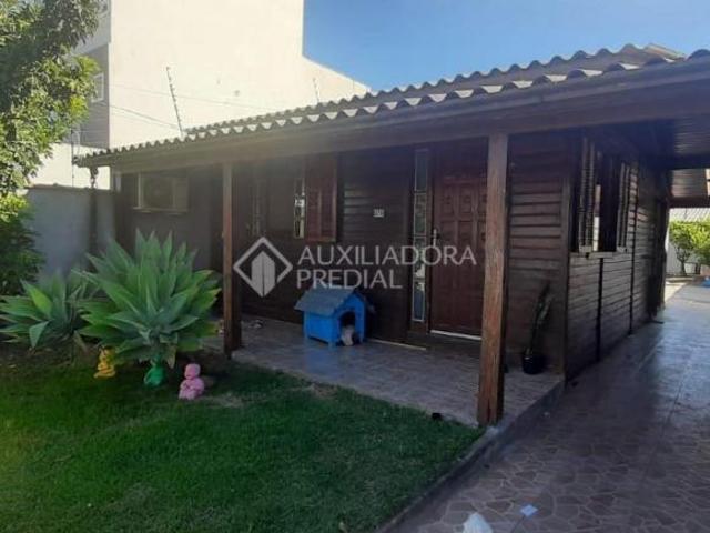 Residência com duas casas