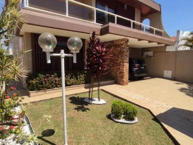 Residência Contemporânea à Venda com 4 quartos no Bairro Jardim São Caetano