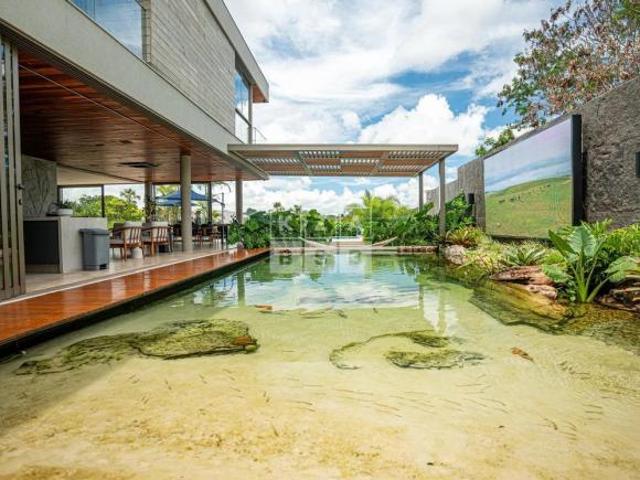 Residência Contemporânea de Alto Luxo com 1000m² 7 suítes