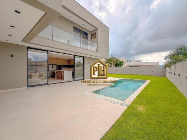 Residência Contemporânea de Alto Padrão em Condomínio – Atibaia/SP