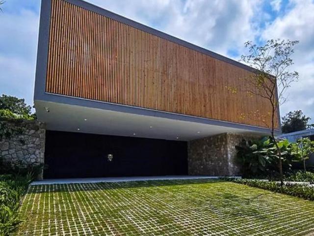 Residência de Alto Padrão MOBILIADA E DECORADA, NOVA, a venda na Riviera de São Lourenço