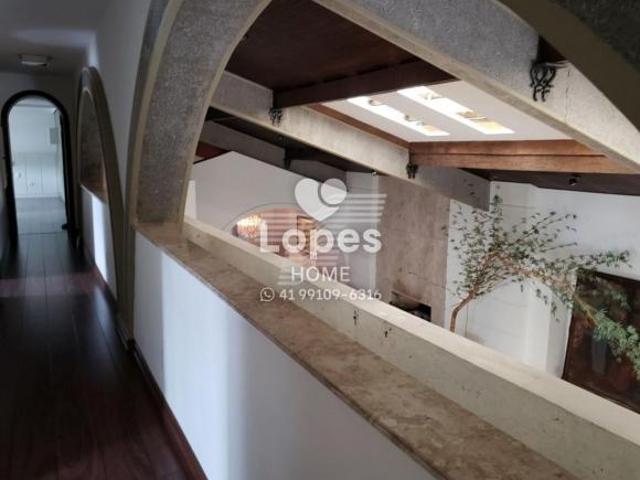 RESIDÊNCIA DE ALTO PADRÃO NO ÁGUA VERDE | 4 SUÍTES | LOCALIZAÇÃO NOBRE