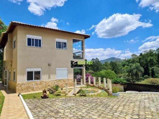 RESIDÊNCIA DE ALTO PADRÃO NO CONDOMÍNIO CINCO LAGOS – MAIRIPORÃ