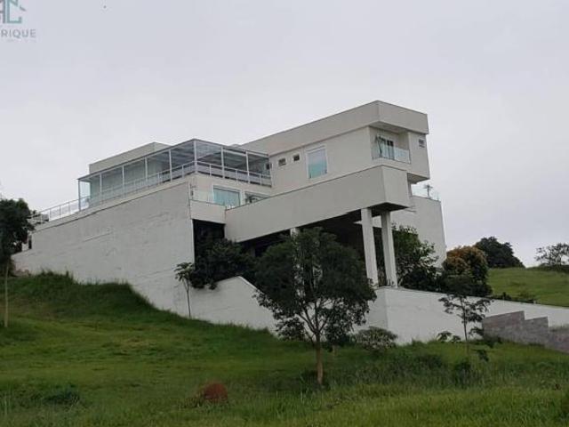 Residência de Alto Padrão no Condomínio Reserva Altos do Cataguá