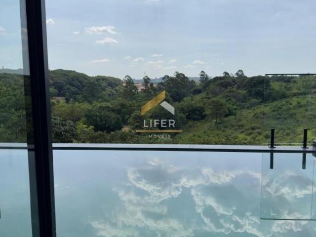 Residência de alto padrão com 480 m² automação completa piscina aquecida e energ