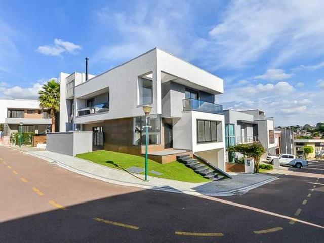 Residência de alto padrão com 4 suites em condomínio, Nova Boa Vista Curitiba PR