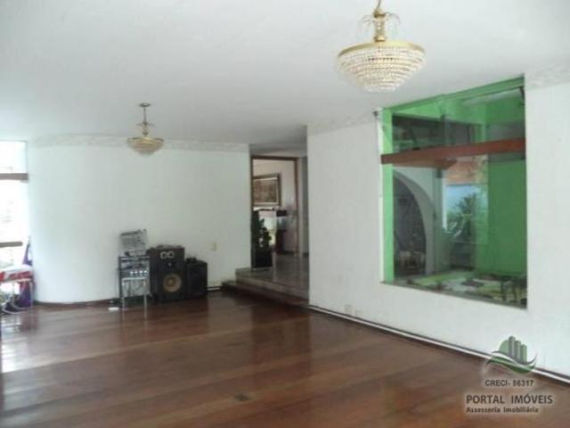 RESIDÊNCIA DE ALTO PADRÃO COM 793M² DE PURO CONFORTO INTERLAGOS