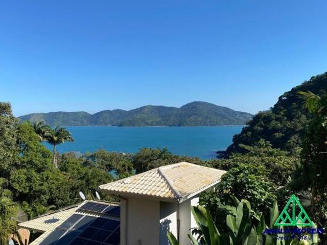 Residência de Alto Padrão com vista panorâmica para o mar