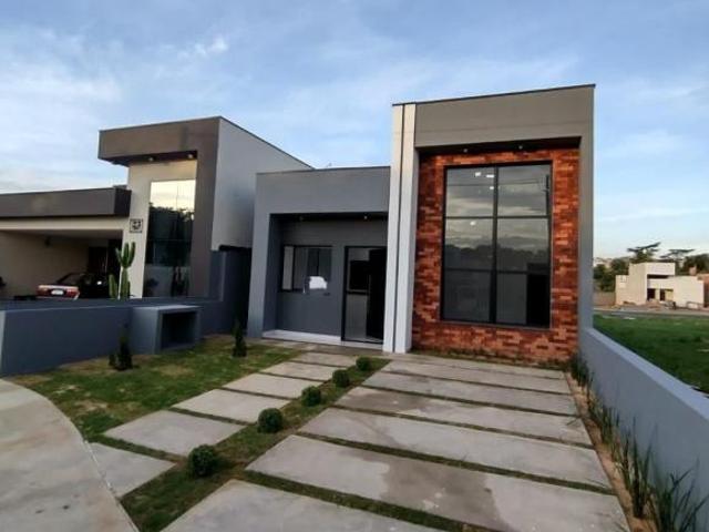 Residência de alto padrão em condomínio no Residencial Parque Imperial: 3 quartos, 1 suíte, 96,70 m²