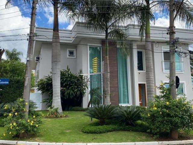 Residência de alto padrão para venda no Residencial 2 mobiliada com elevador, 4