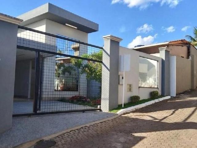 Residência de Luxo em Condomínio Exclusivo em Brasília DF, Setor Habitacional Samambaia 3 quartos
