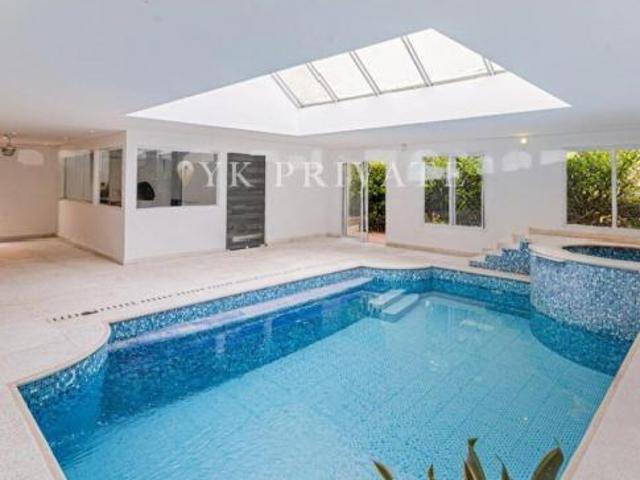 Residencia de luxo em Moema / 5 Dormitorios / 4 Suites/ Piscina/ 10 Vagas