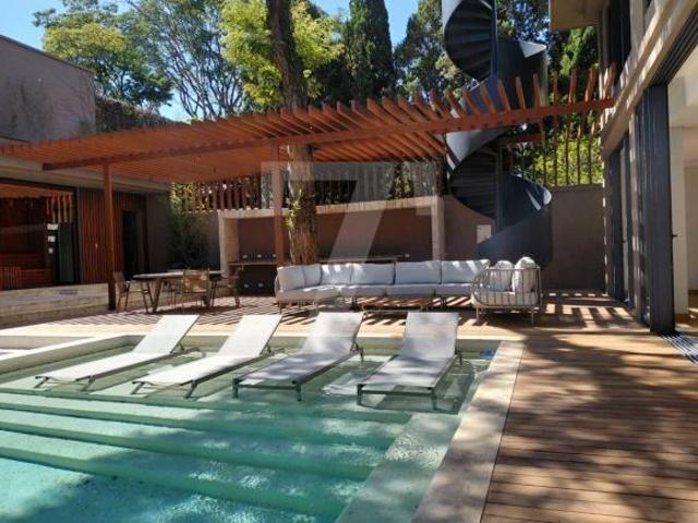 Residência de Luxo no Jardim Lusitânia em construção