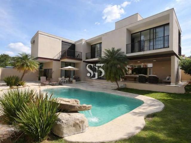 Residência de Luxo no Swiss Park: 3 suítes, piscina orgânica e vista para áreas verdes Campinas SP