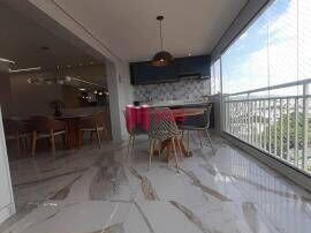 Residência Distinta no Condomínio Edifício Pérola, Pirituba