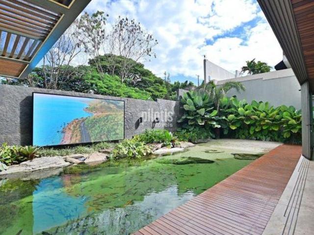 Casa à venda no Lago Sul