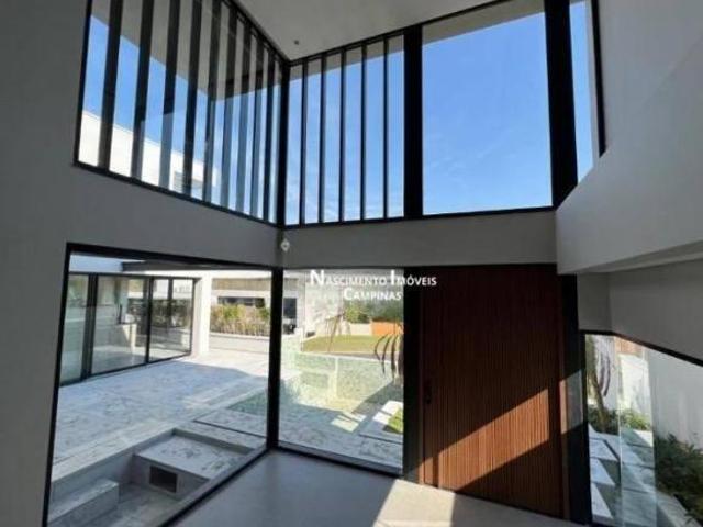 Residência Exclusiva com 4 Suítes e 560 m² de Sofisticação – R$ 6.480.000