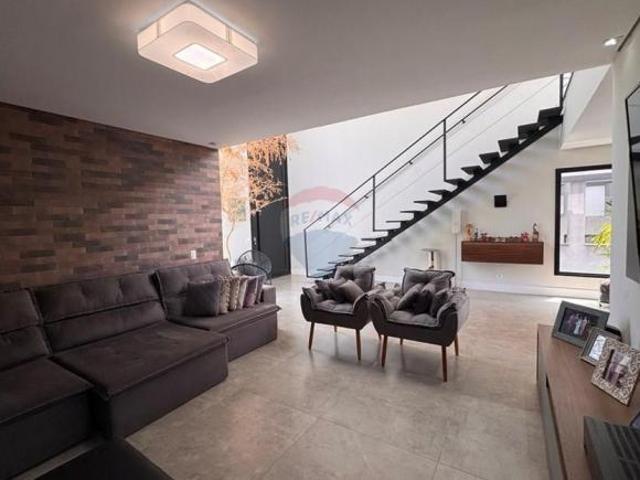 Residência Exclusiva com Luz Natural e Integração à Natureza, Condomínio Figueira Garden Bragança