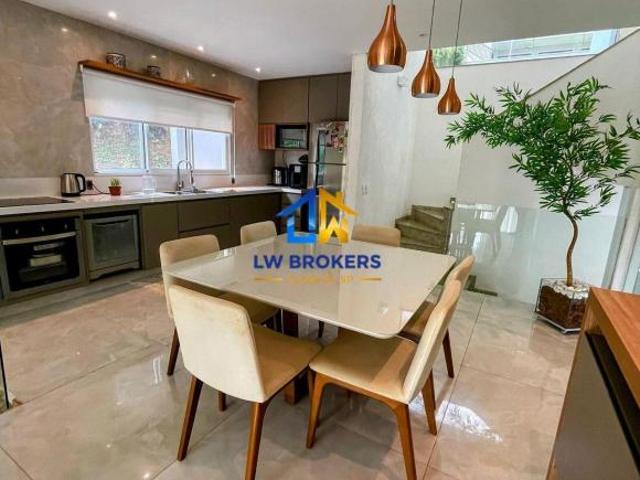 Residência Exclusiva com Vista para a Serra do Japi – 400m² Capital Ville Jundiaí SP