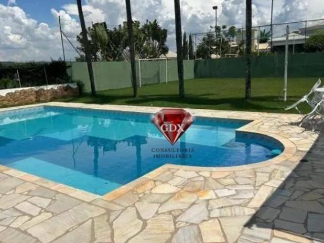 Residência Exclusiva em Condomínio Fechado | 470 m² | Porteira Fechada
