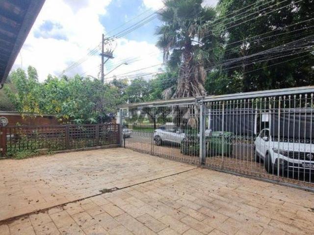 Residência Exclusiva no Jardim Chapadão: Conforto e Lazer em Frente à Escola de Cadetes