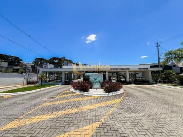 Residência em condomínio Clube no Santa Candida