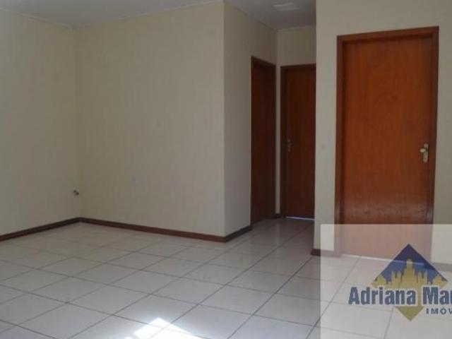 Residência Espaçosa com 3 Quartos e Garagem no Passo das Pedras Porto Alegre RS