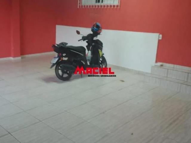 Residência ideal para família pequena, em bairro residencial, com valor abaixo do mercado