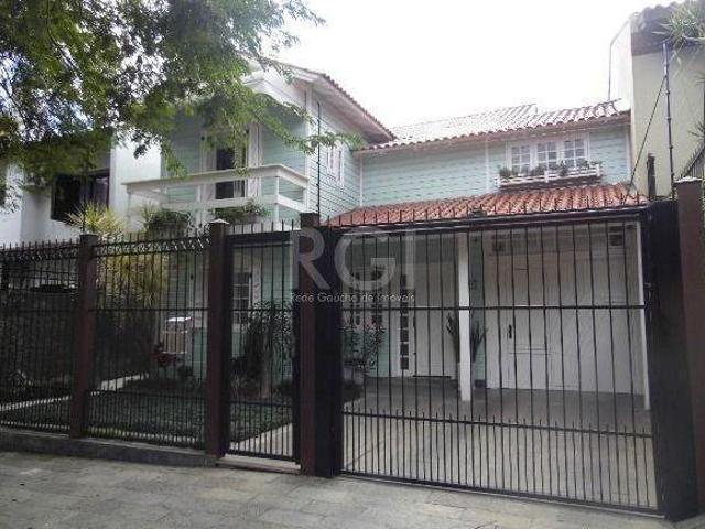 Residência para Venda 208m², 3 dormitórios, sendo 1 suites, 4 vagas Nonoai